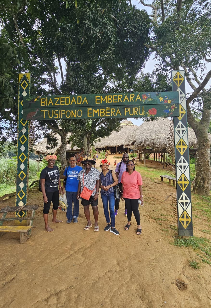 Tour Comunidad Emberá en Panamá: Una Experiencia Ancestral | Latino ...